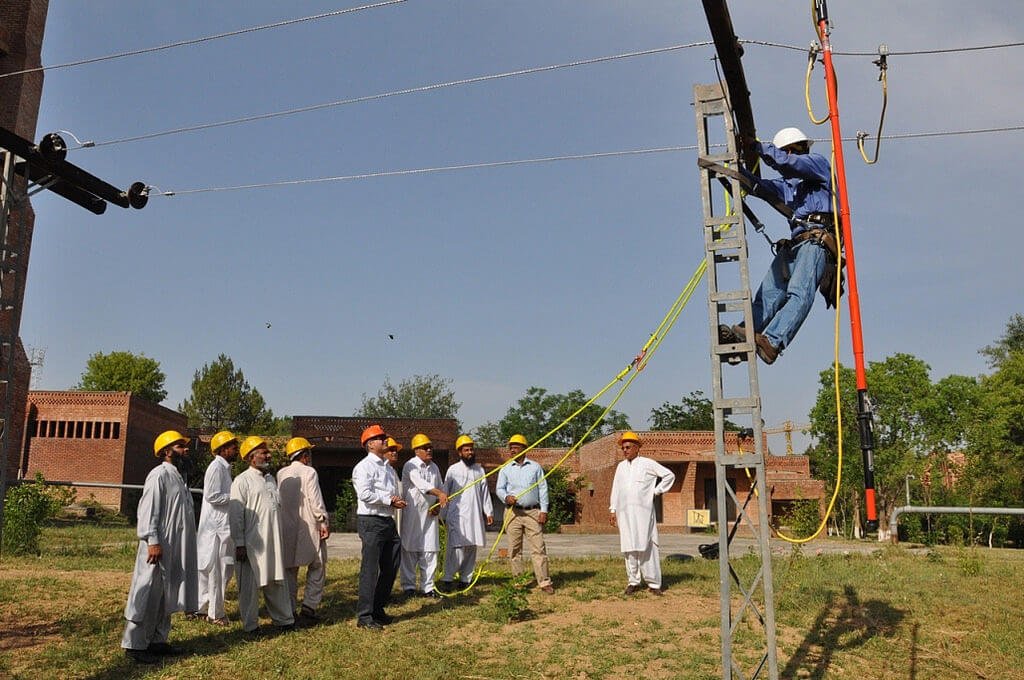 Electrical safety at construction site | RLS HUMAN CARE